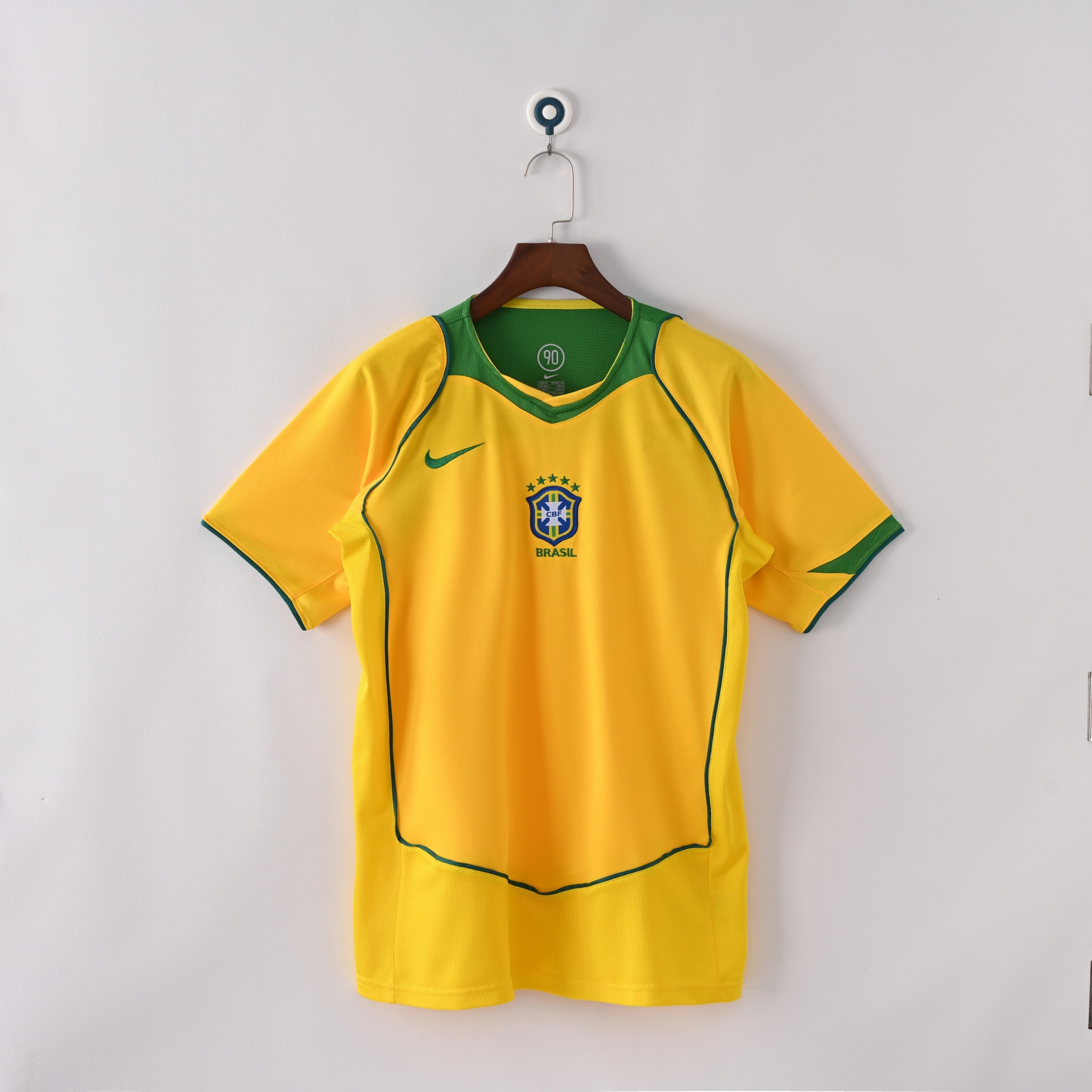 Brazil 2004 Home – RetroStripes